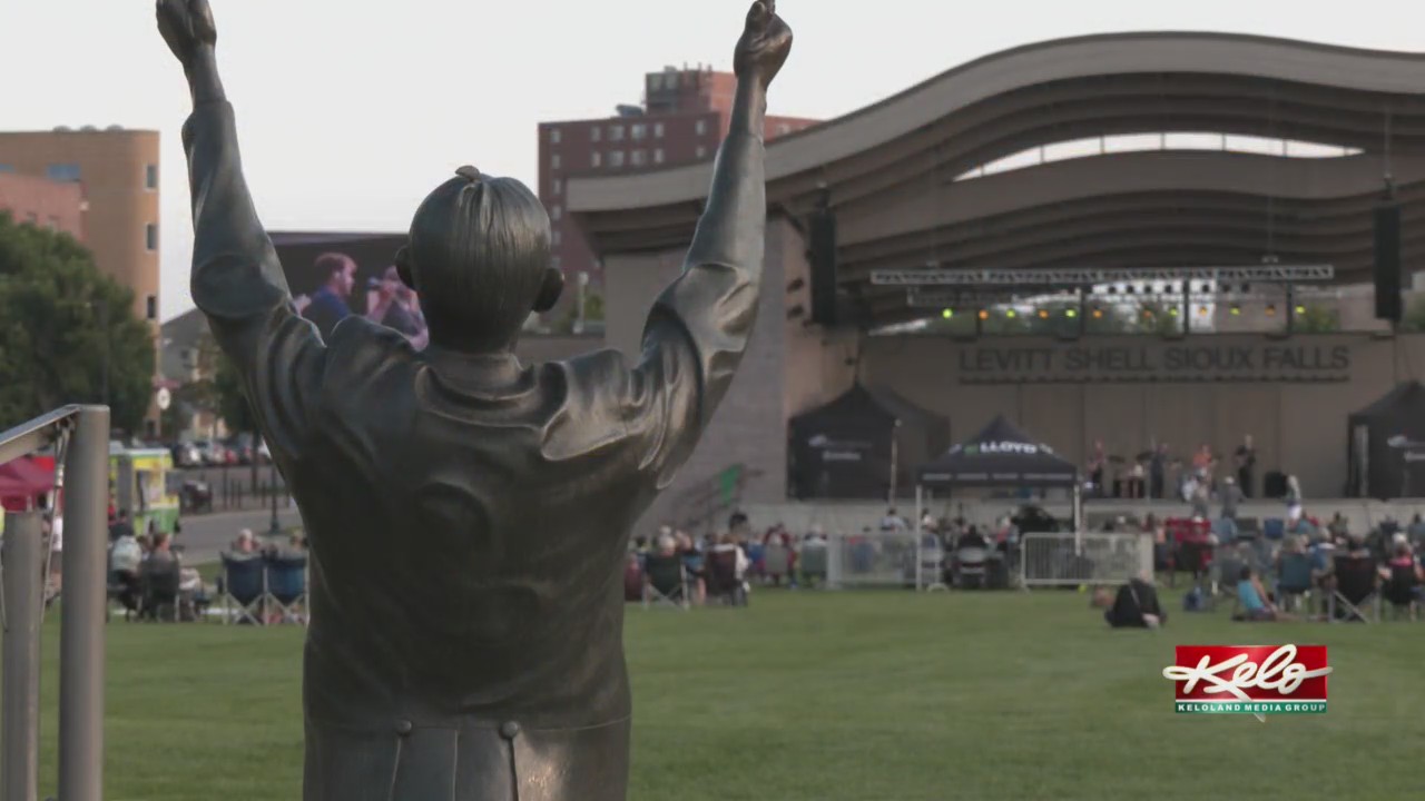 Meet artist Andrea Ross, mentee of Andrew Lloyd Webber