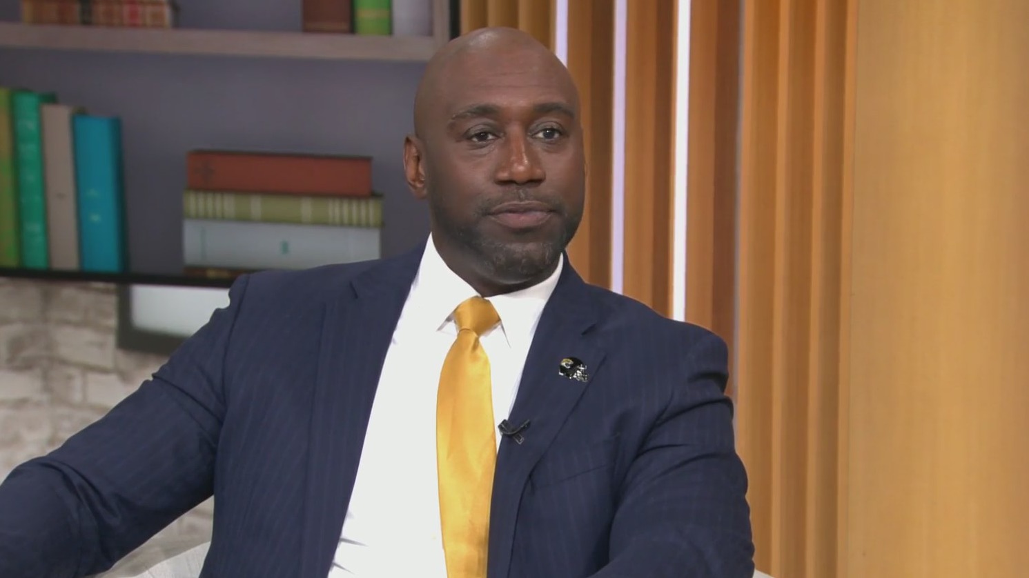 Former NFL player opens up about male infertility in new IVF guide