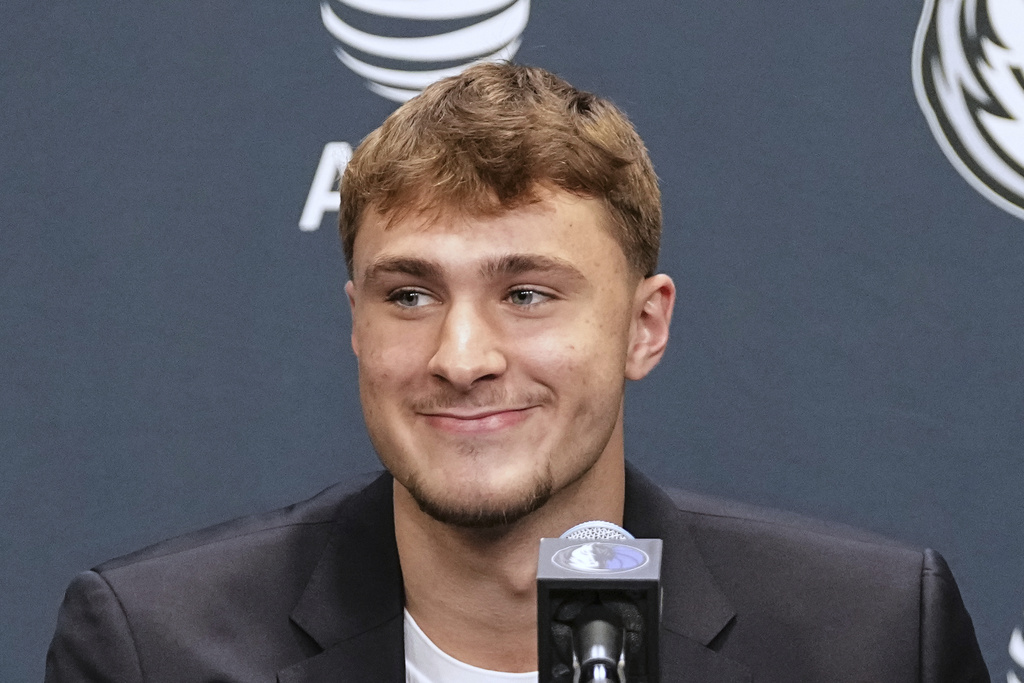 Mavs sign No. 1 overall pick Cooper Flagg to rookie contract; Exum is ...