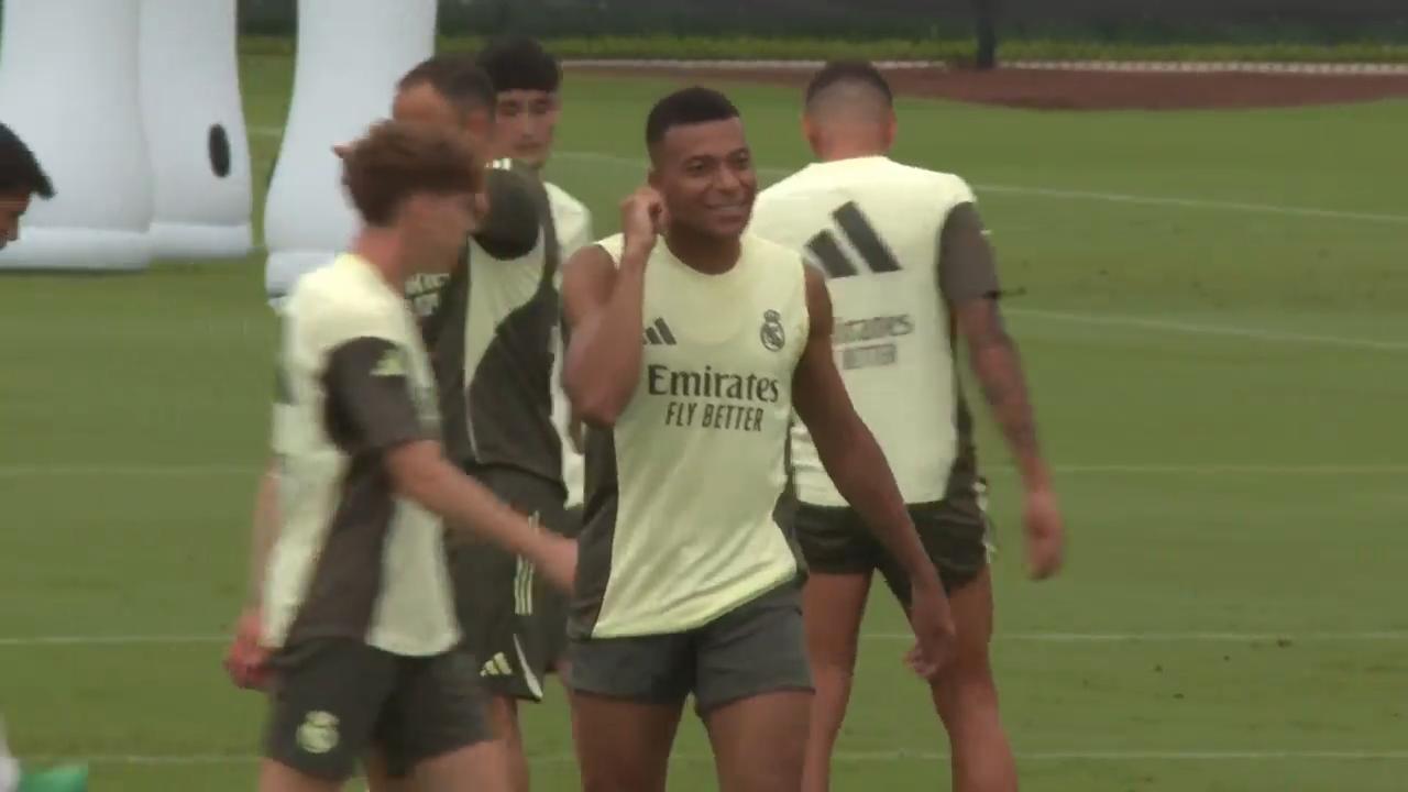 Real back training a day after reaching CWC quarters with win over Juve