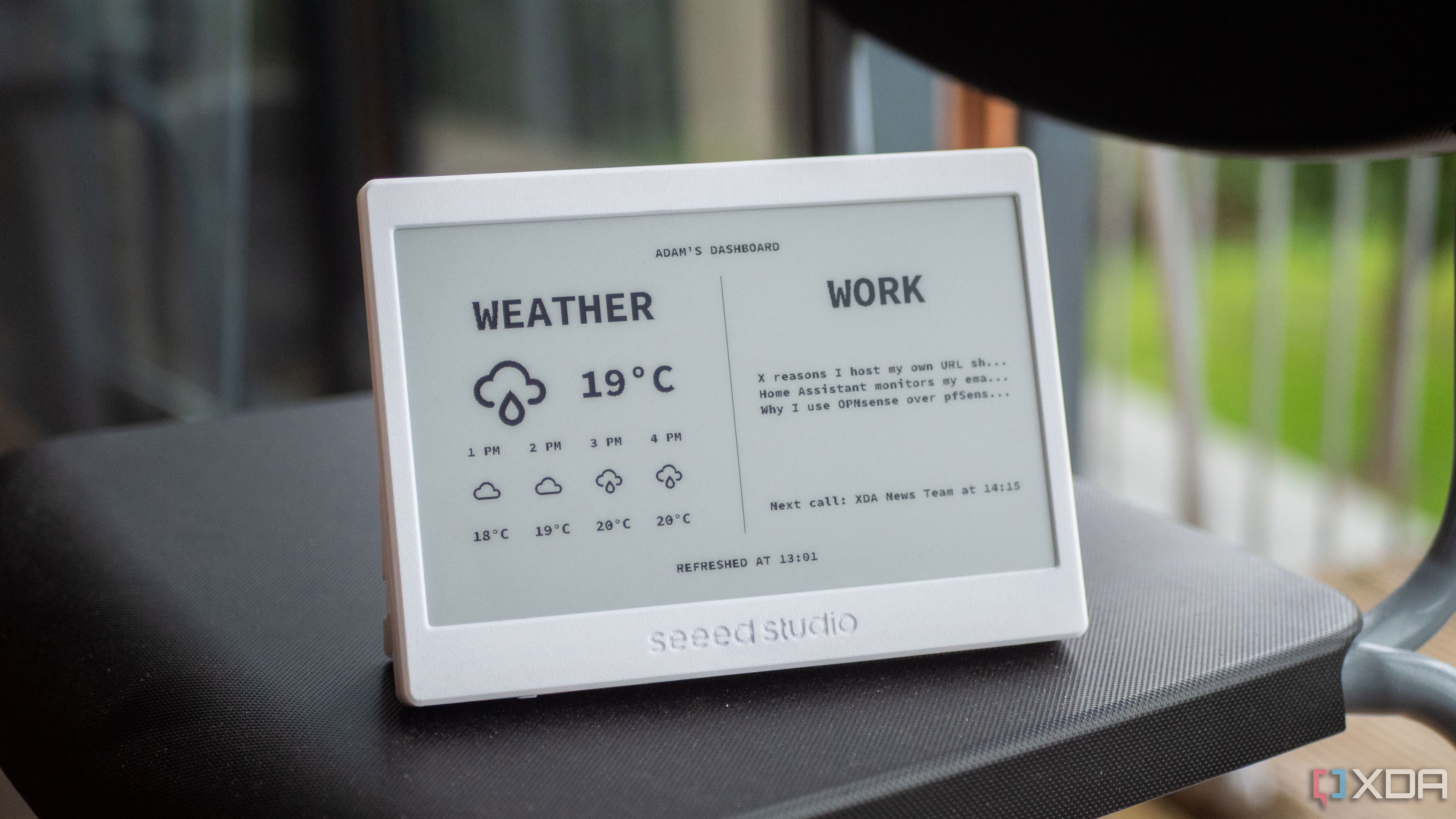 I started using an ePaper display as my second monitor, and I didn't ...