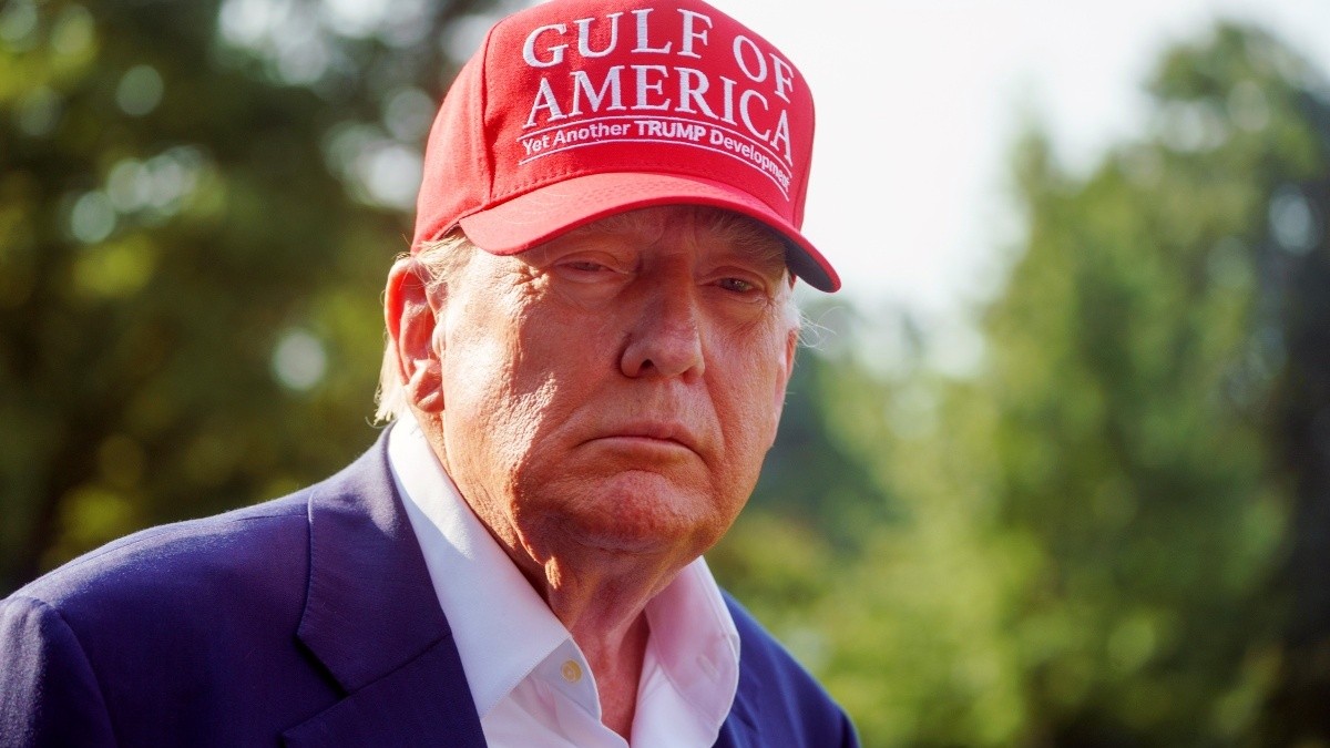 How Trump's influence is reshaping U.S. media deals and editorial agendas