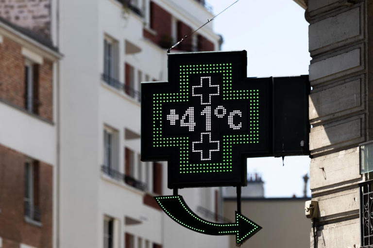 Canicule: 12 départements placés en vigilance rouge ce lundi