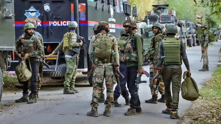 Jammu & Kashmir News: Gunfight Breaks Out Between Security Forces & Terrorists In Kishtwar