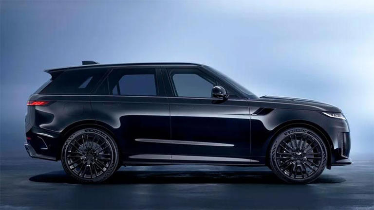 Il nuovo Range Rover Sport SV da 626 CV entra in listino: più veloce ...