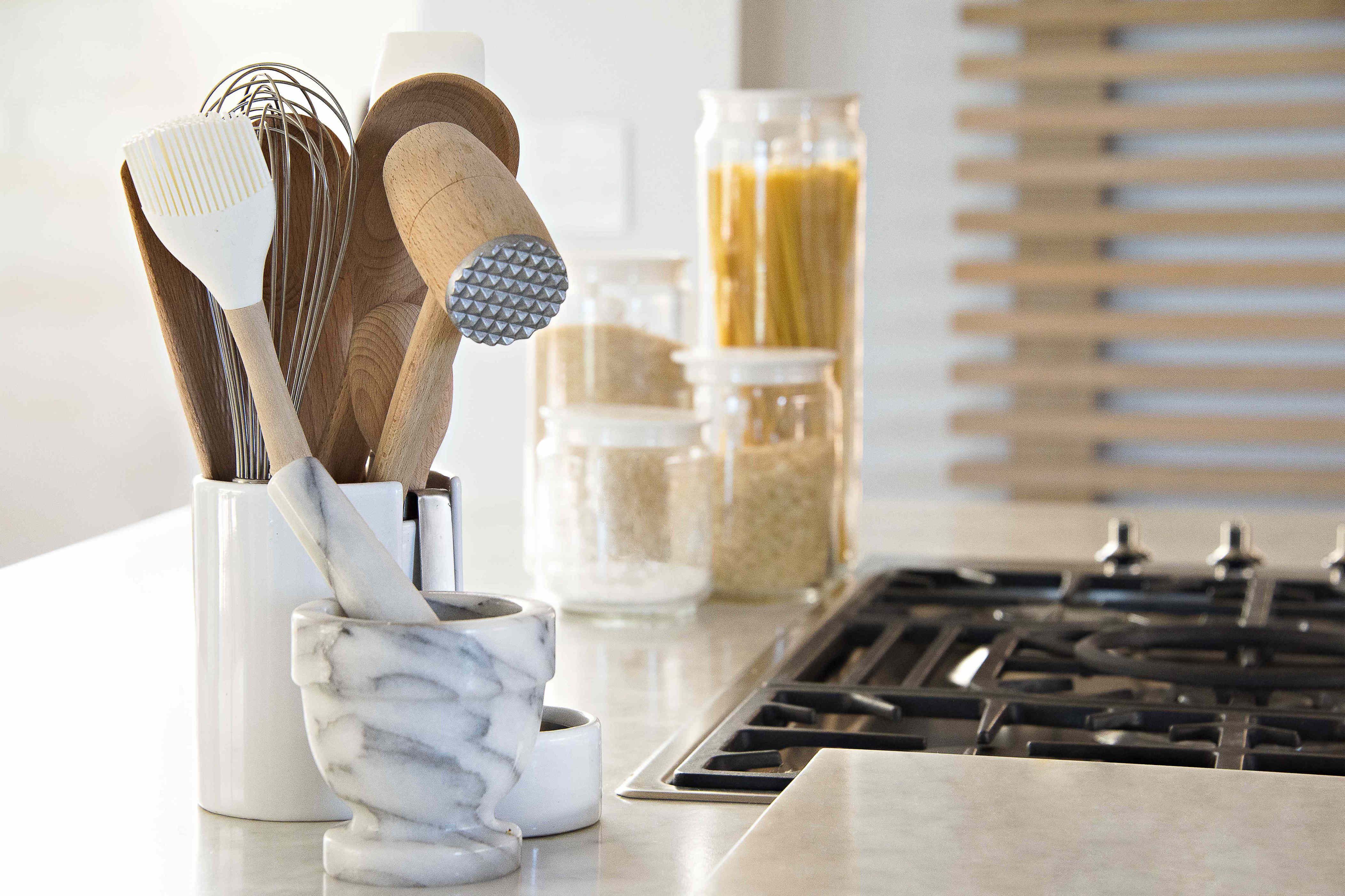 Stop using harmful tools and switch to these non-toxic kitchen utensils ...