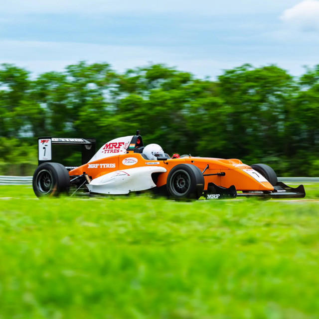 Meet India's First Female F4 Driver, Shriya Lohia