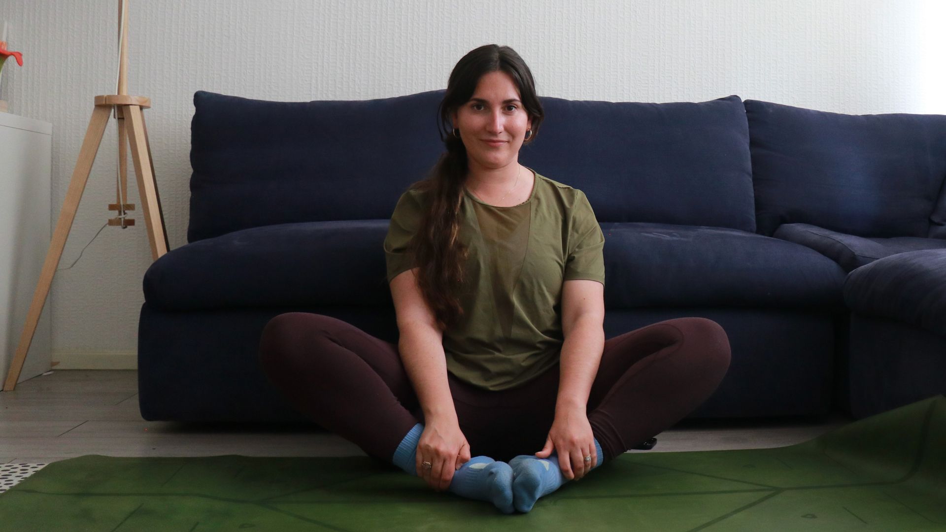 My hips were so tight I couldn't sit cross-legged comfortably—here's ...