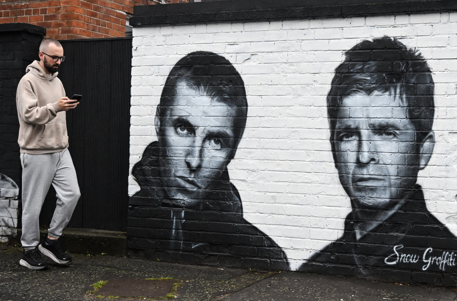 Oasis reunion tour kicks off in Wales this Friday