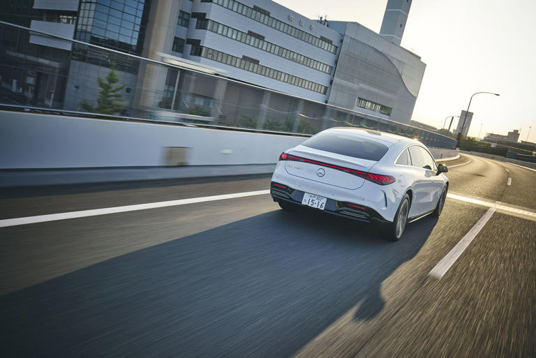 webCGが量産型電気自動車による一充電での最長走行距離を更新 1045kmでギネス世界記録を達成