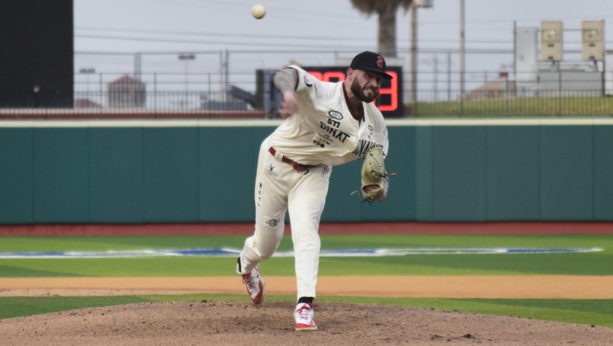 Domina el pitcheo de Tecolotes para blanquear a Saraperos e igualar serie