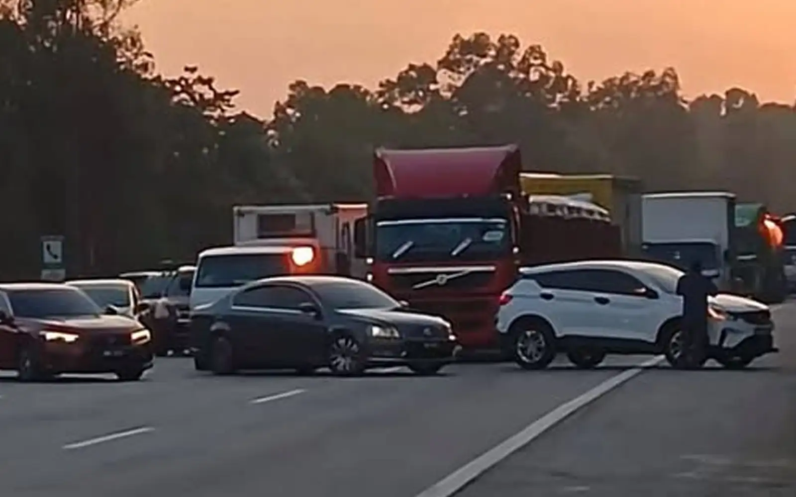 2 more nabbed over PLUS highway blockade in viral clip