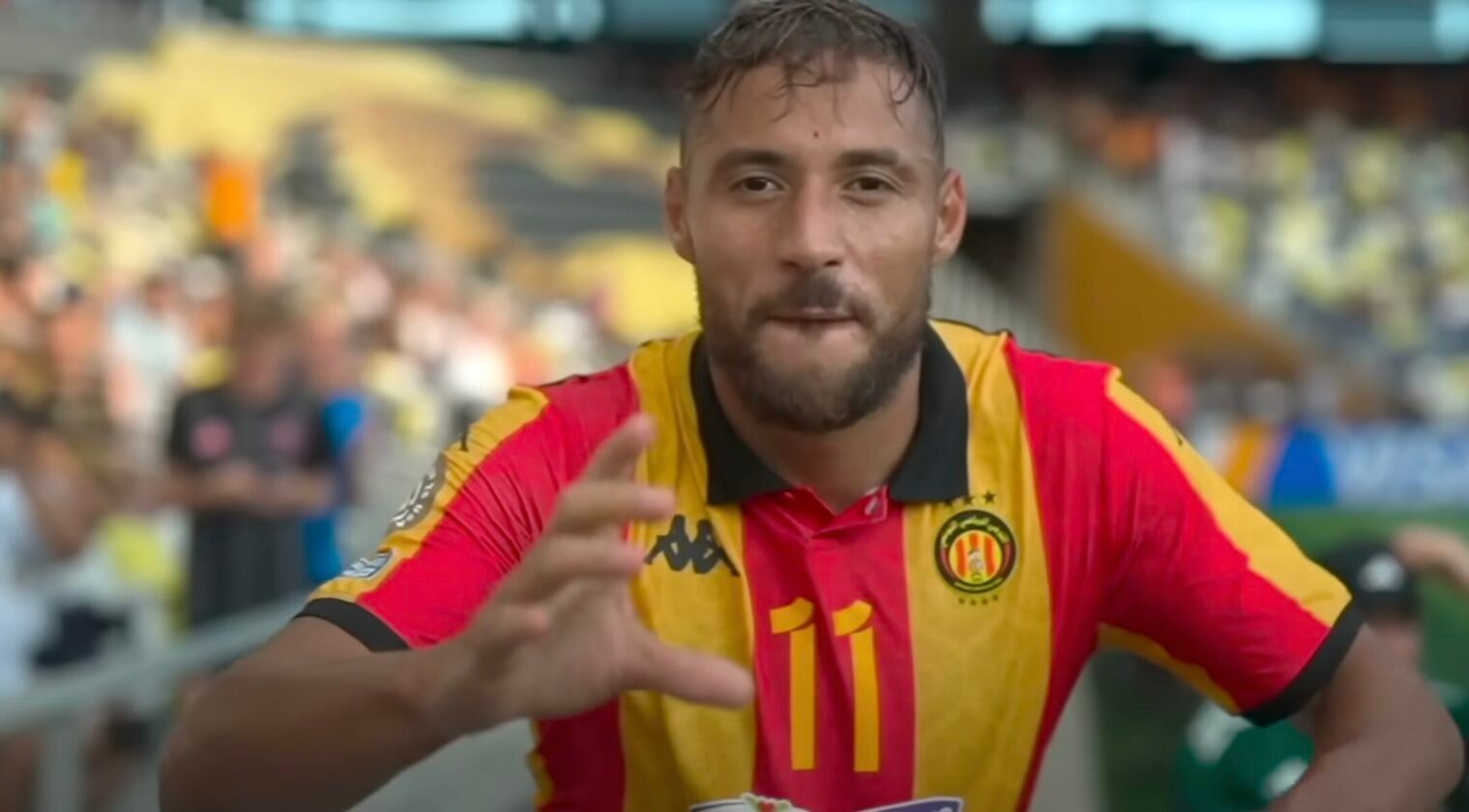 Youcef Belaïli arrested and handcuffed at Paris Airport