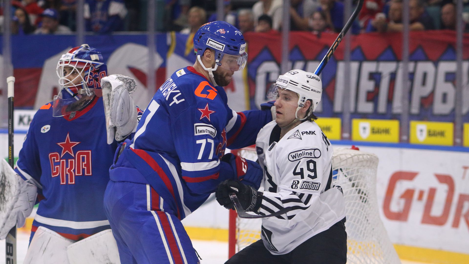 Islanders sign KHL skillmeister Maxim Shabanov, re-sign RFA Heineman