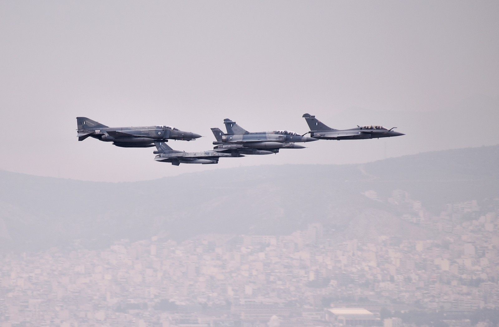 Παραβίαση του ελληνικού εναέριου χώρου από τουρκικά μαχητικά