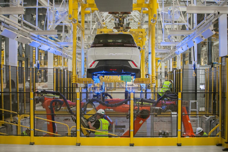 Voitures électriques : BYD confirme le calendrier de sa première usine ...