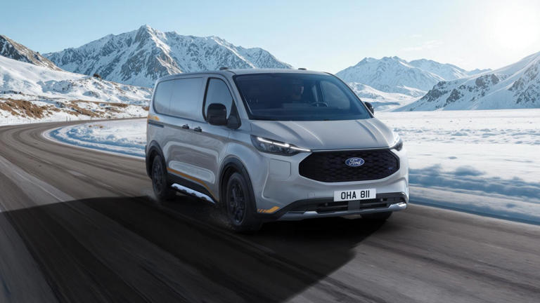 Το εμβληματικό Ford Transit γιορτάζει τα 60 χρόνια του