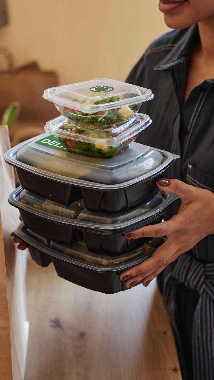 Can Black Plastic Food Containers Cause Cancer? Check Facts!
