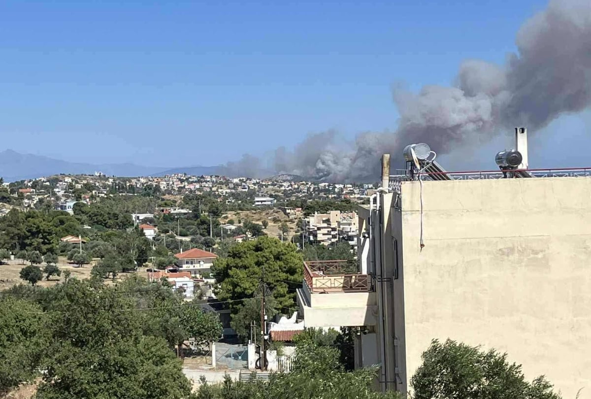 Μεγάλη φωτιά στη Ραφήνα: Ήχησε το 112 για εκκένωση τριών περιοχών ...