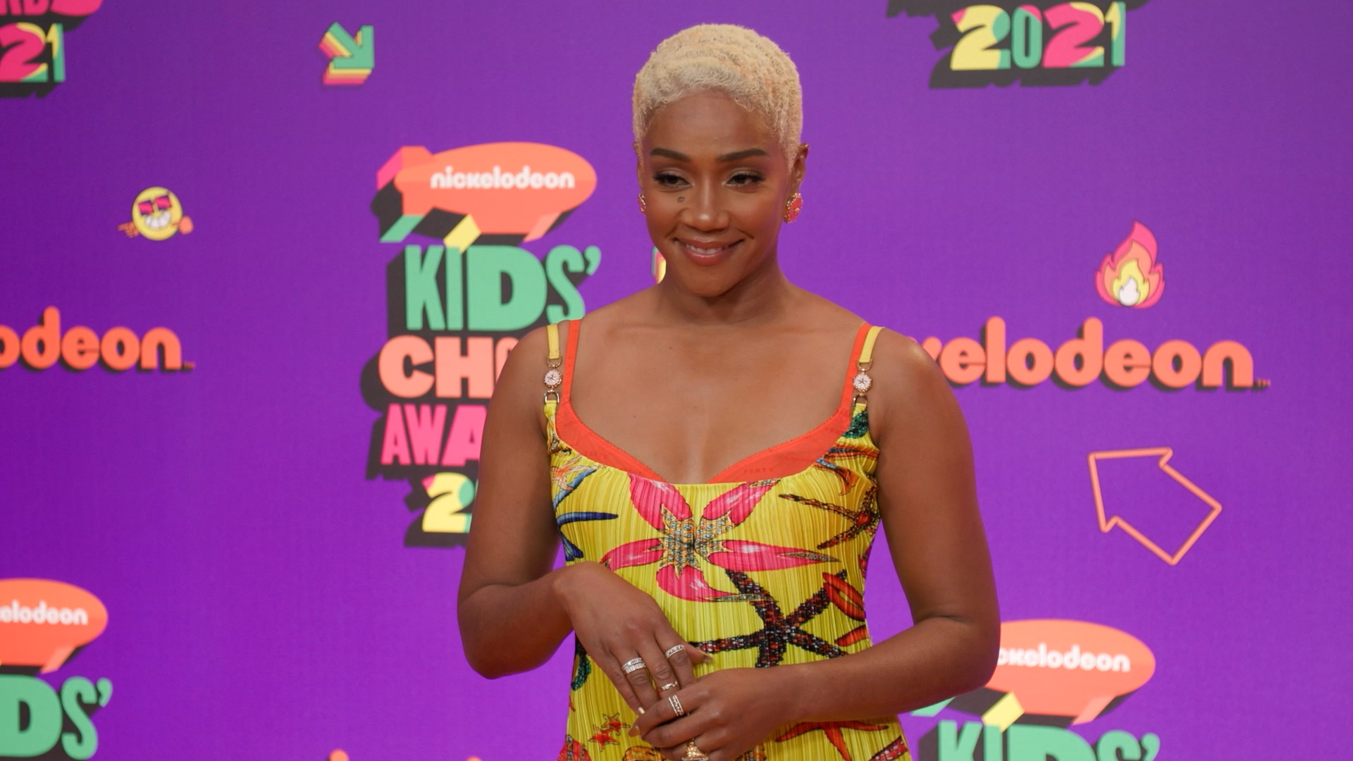 Beyond Locks, Female Celebrities Blaze a Trail With the Buzz Cut Movement