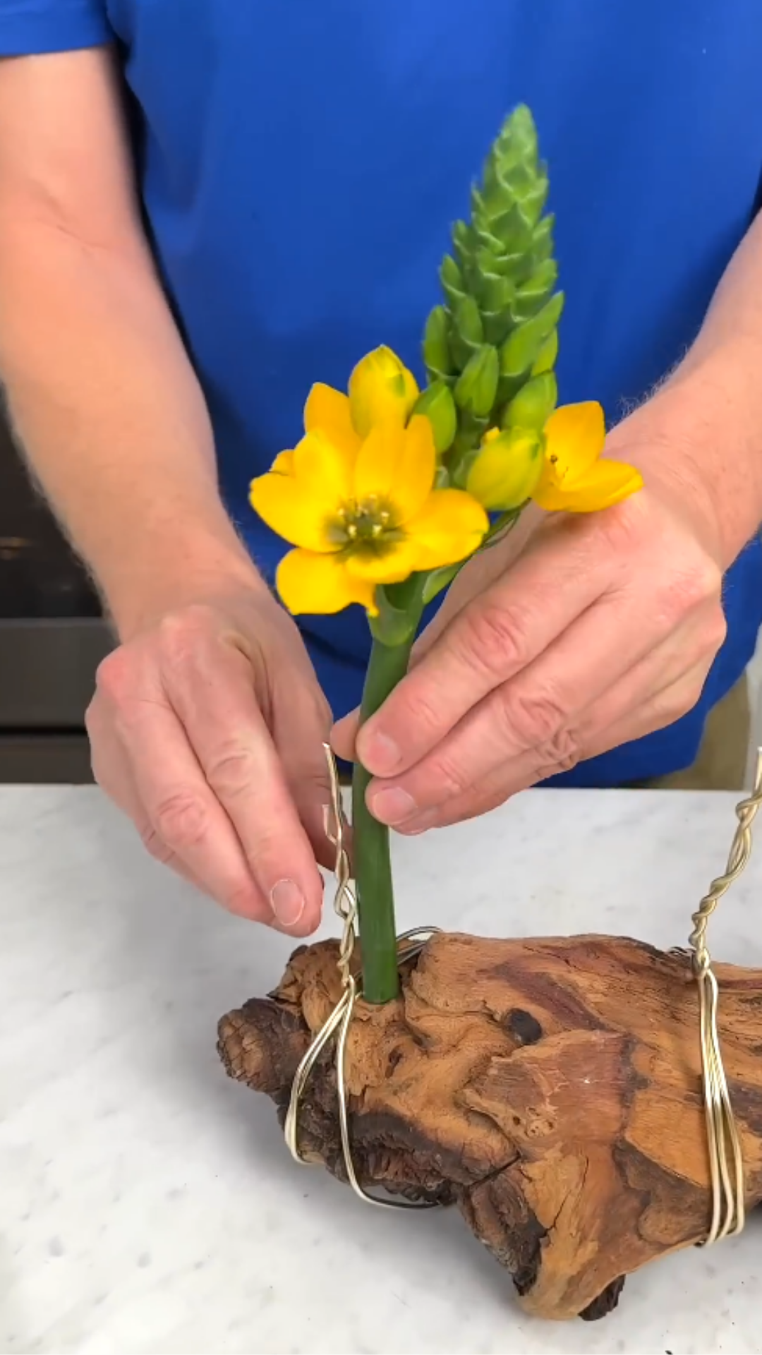 Easy DIY Flower Arrangement