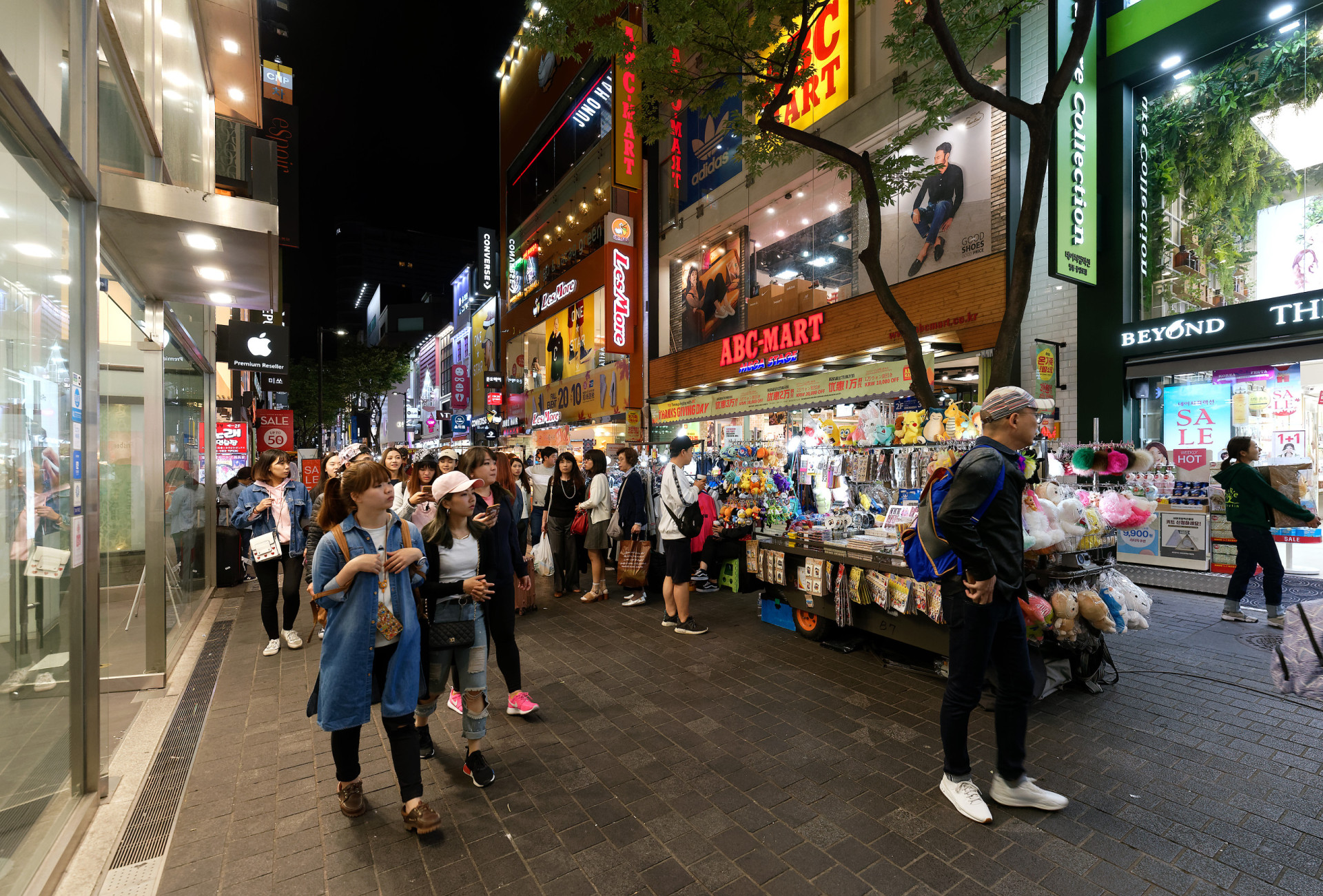 The world's best cities for shopping, ranked