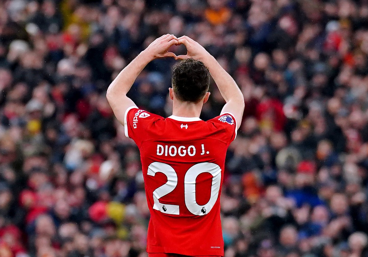 Liverpool fans call to retire Diogo Jota No 20 shirt