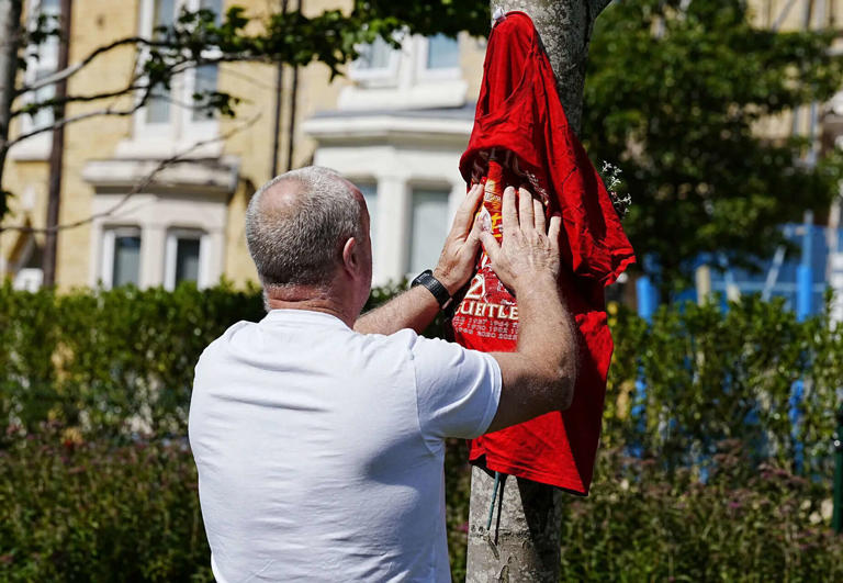 Diogo Jota dead: Liverpool footballer dies in car accident in Spain ...
