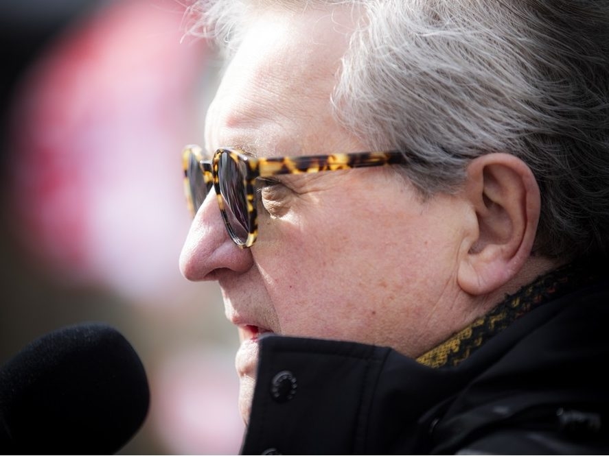 KINSELLA: Carney a 'bootlicker' for Trump's demands. Just ask Lloyd ...