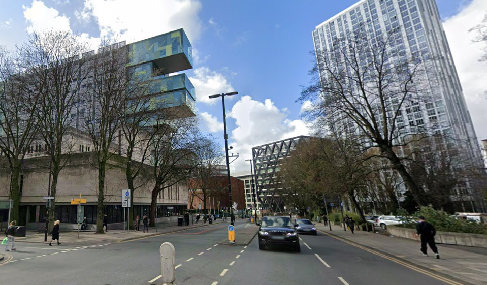 10 Manchester roads you are most likely to be issued a parking fine ...