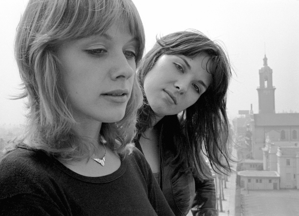 40 of the Best Female Singers the World Has Ever Seen