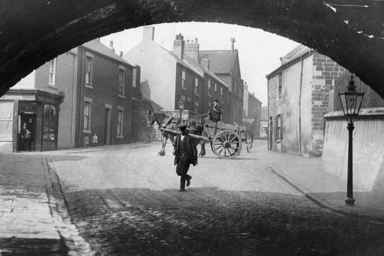 South Tyneside Retro: Commercial Road in 13 glorious photos spanning ...
