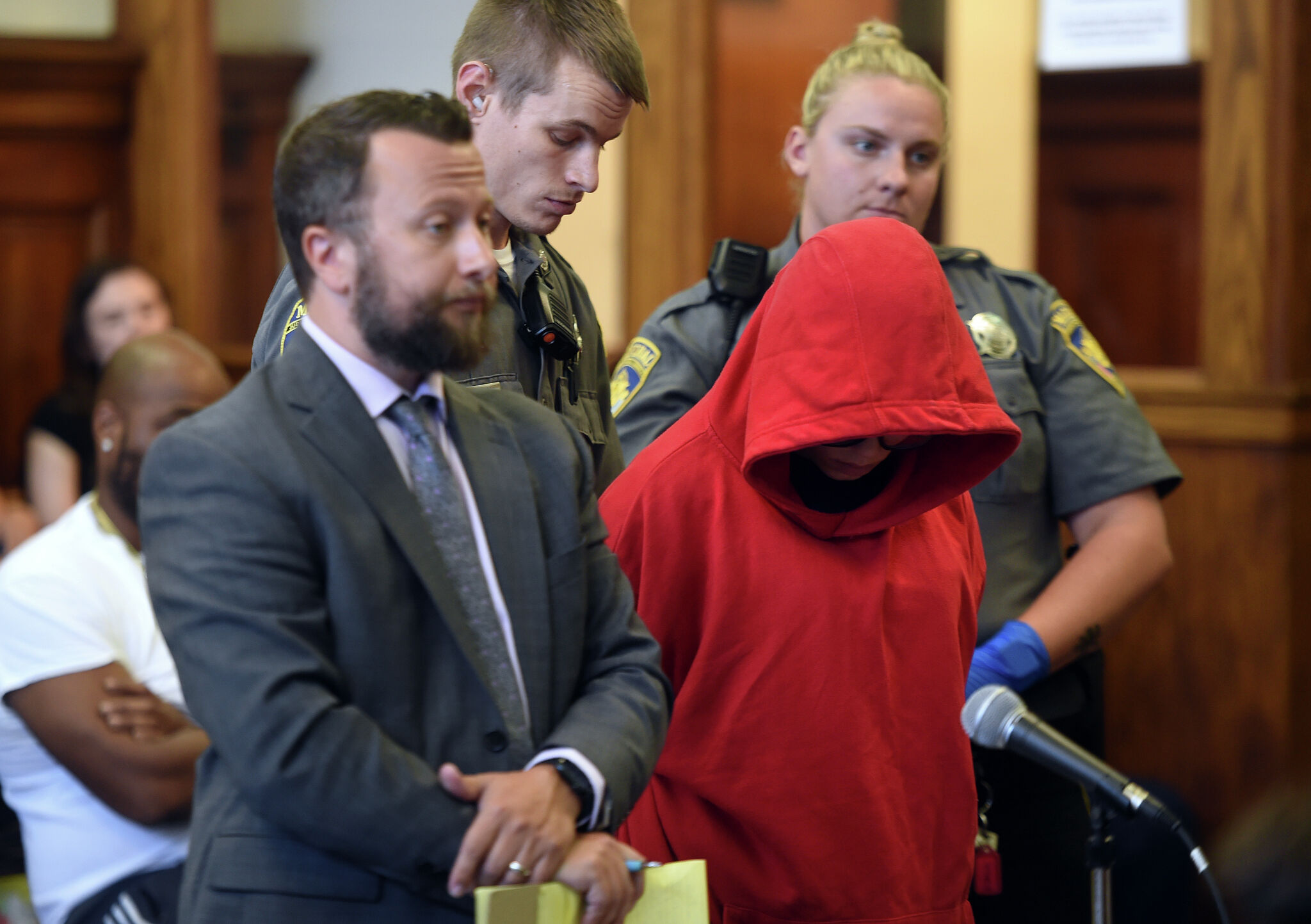 Bridgeport official's daughter charged with threatening sister with gun ...