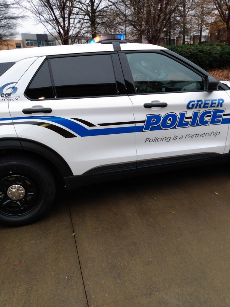 One arrested, another injured after fight at Upstate restaurant