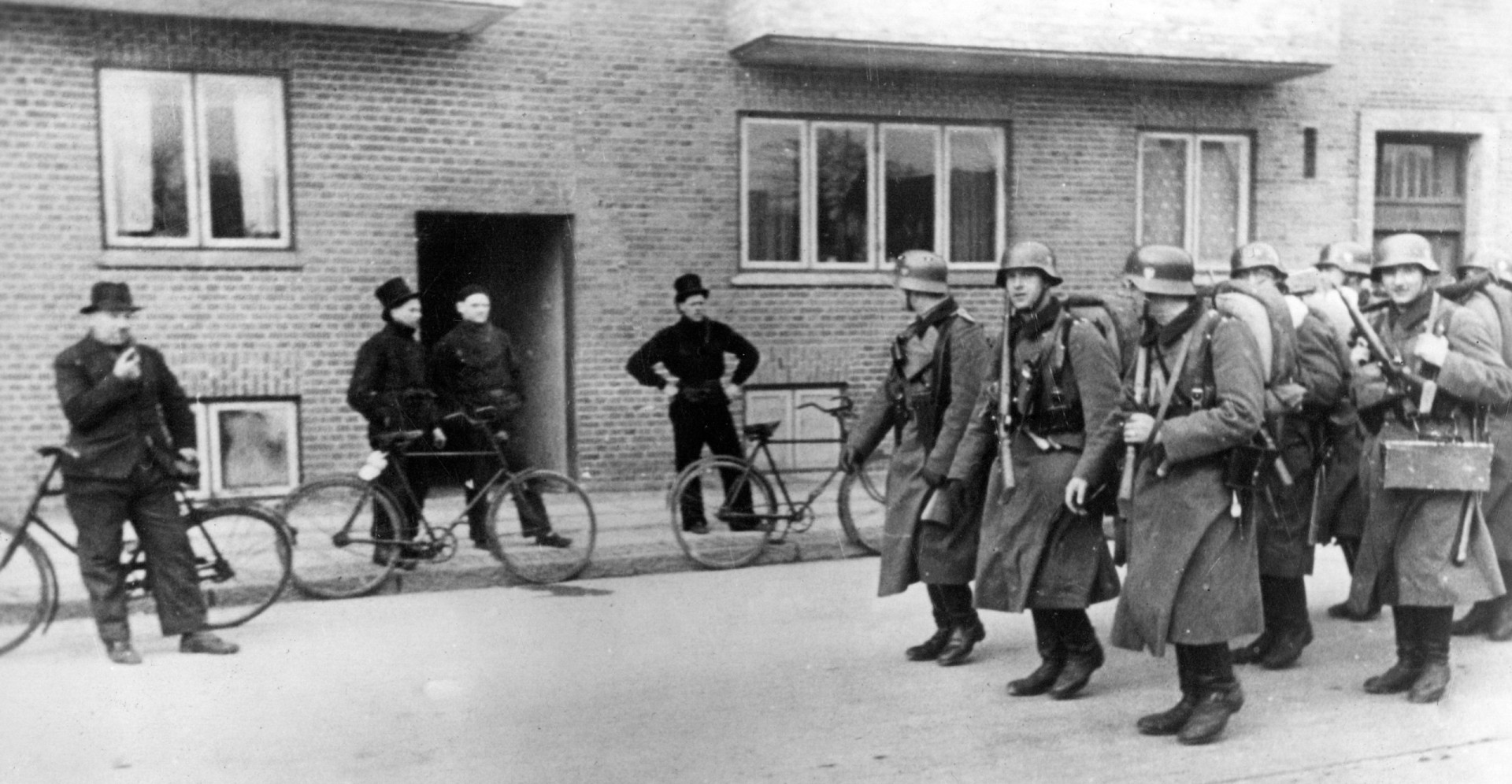 The 1940 German occupation of Denmark