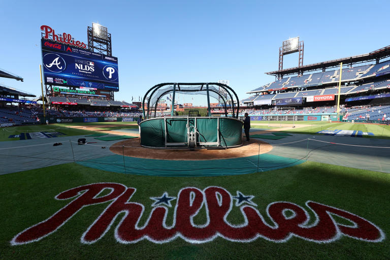 Meet Tugger, the adorable Phillies service dog honoring the memory of ...
