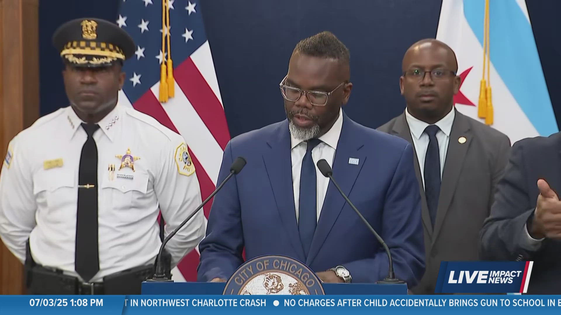 Chicago mayor speaks after mass shooting shakes community