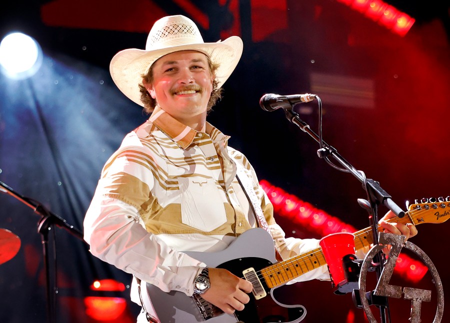Country star Zach Top gears up for Louisiana show in October
