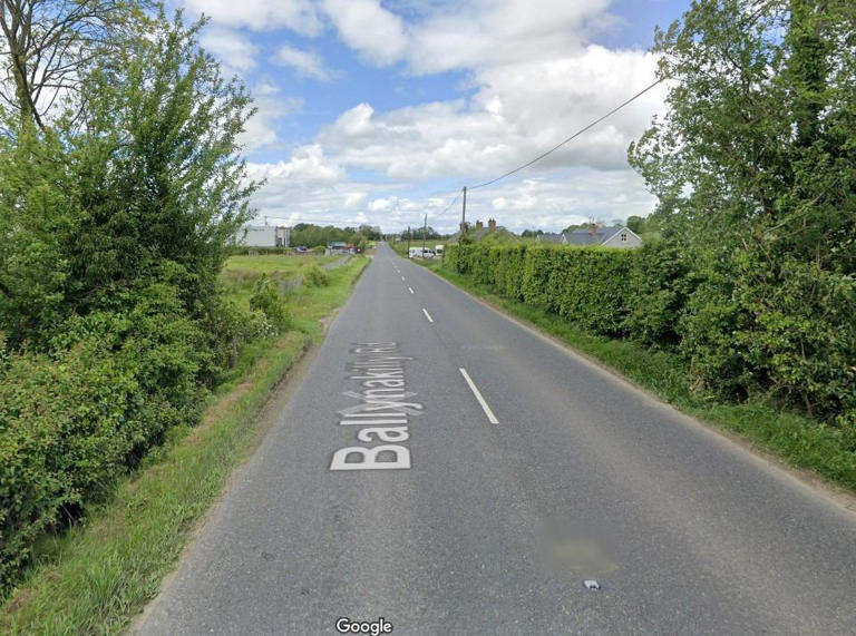 Coalisland: Man treated for 'serious injuries' following crash ...