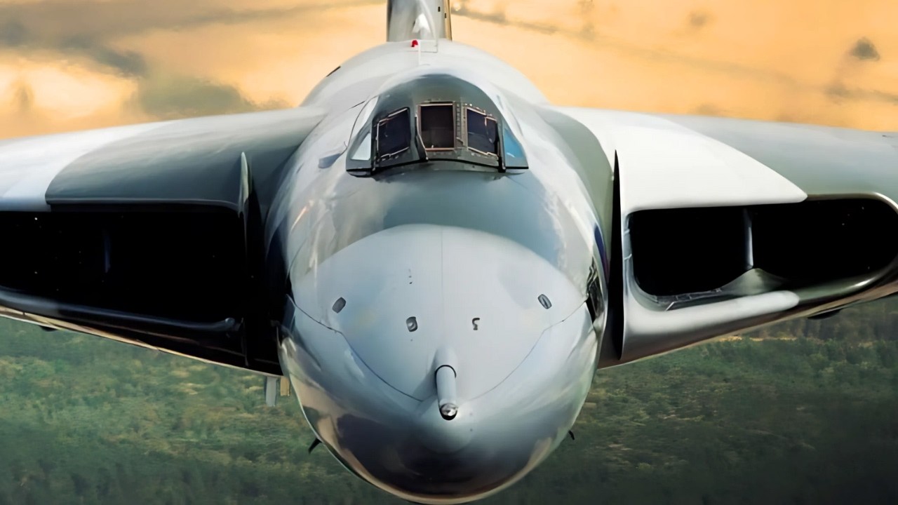 🔺 ️💣The Avro Vulcan: Britain’s High Altitude Delta-Wing Beast That ...