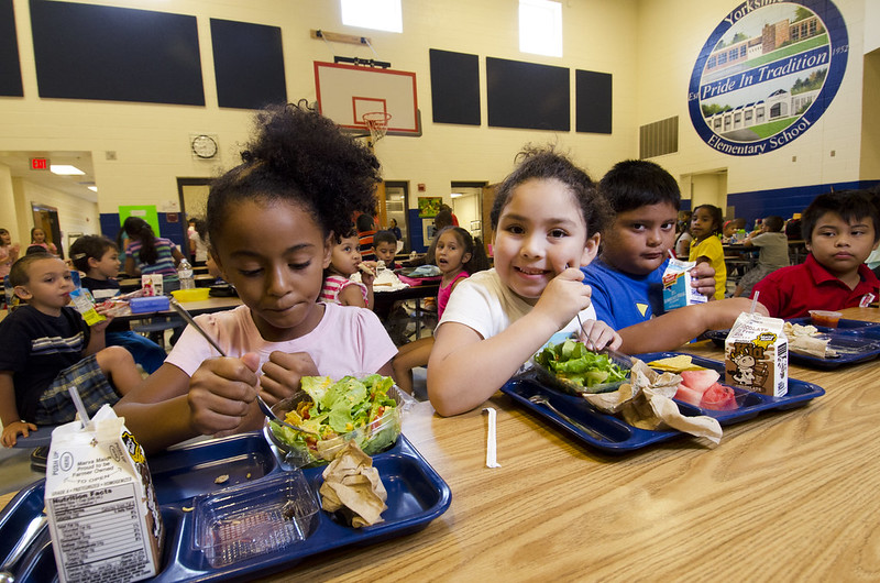15 School Cafeteria Foods That Hit Different
