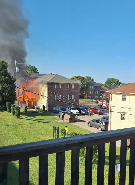 Families displaced after Junction City apartment fire