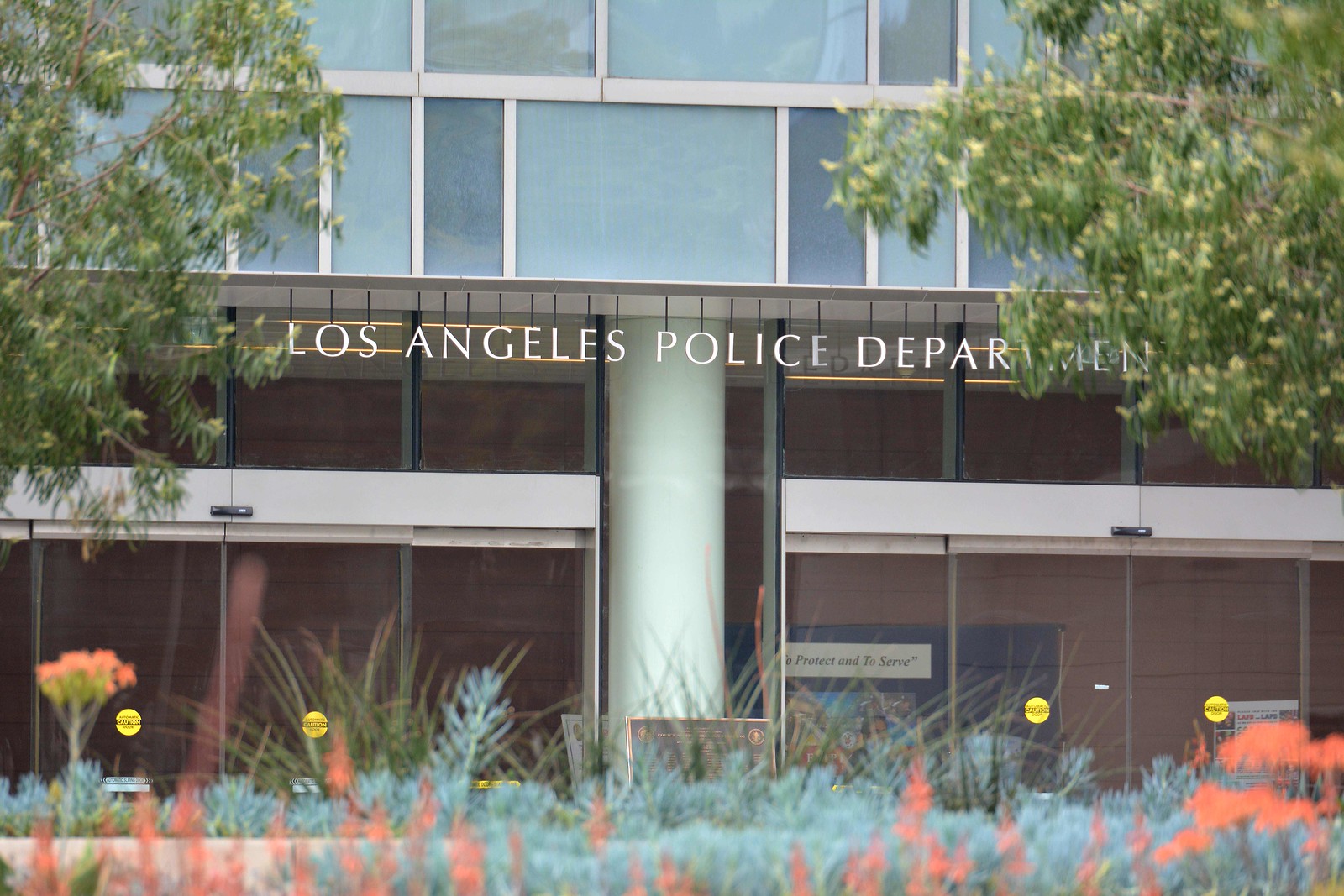 Former LAPD officer charged with kidnapping for ransom, armed robbery
