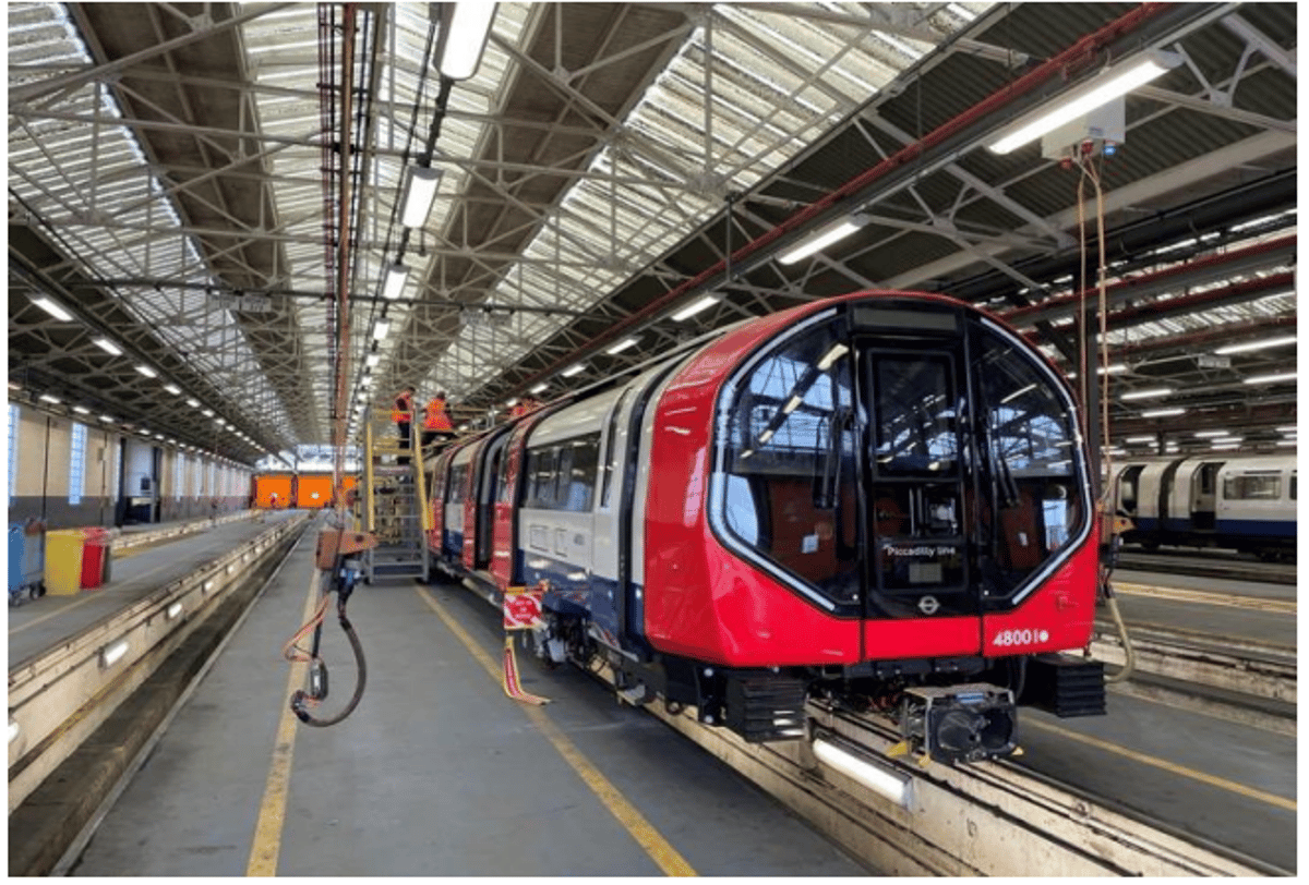 TfL chief denies £3bn new fleet of Piccadilly line trains are delayed ...