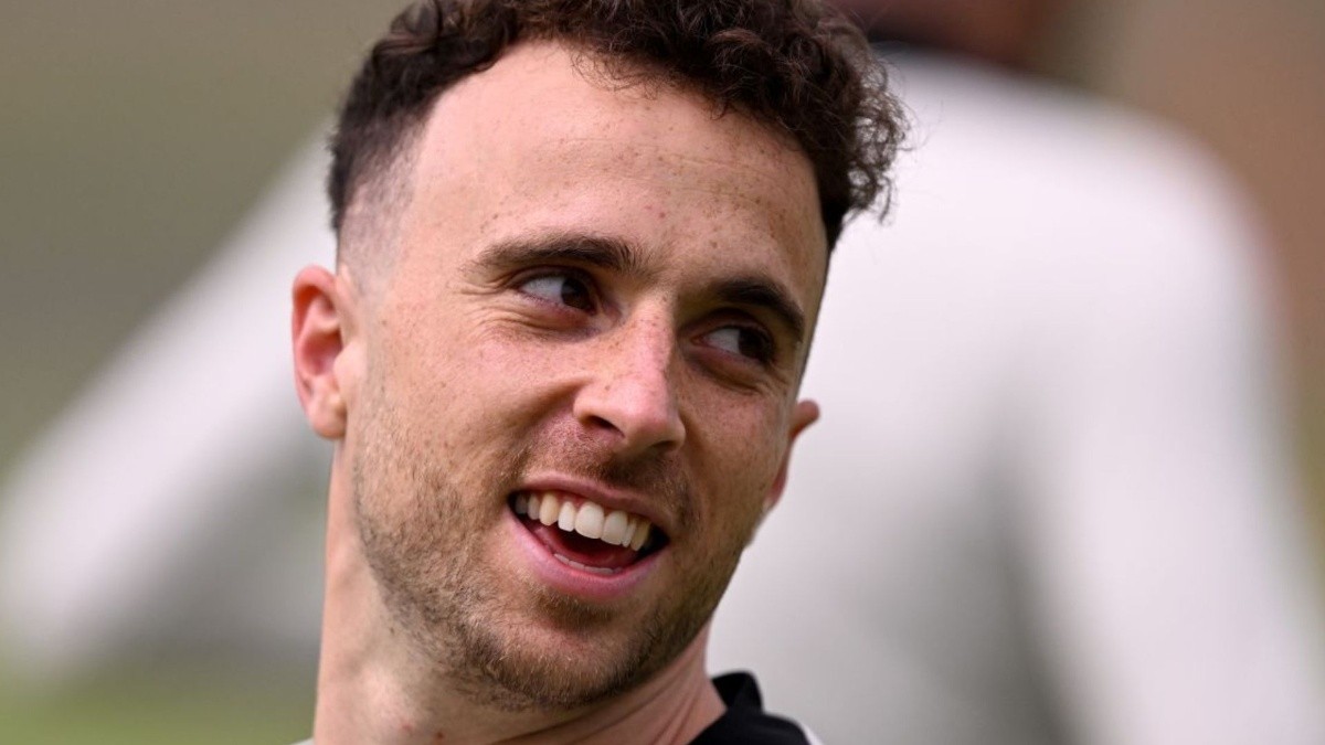 Premier League: Portuguese Liverpool Footballer Dies in Car Accident