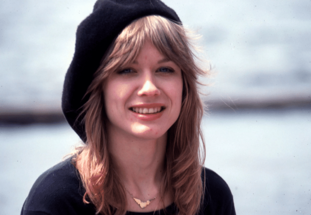 40 of the Best Female Singers the World Has Ever Seen