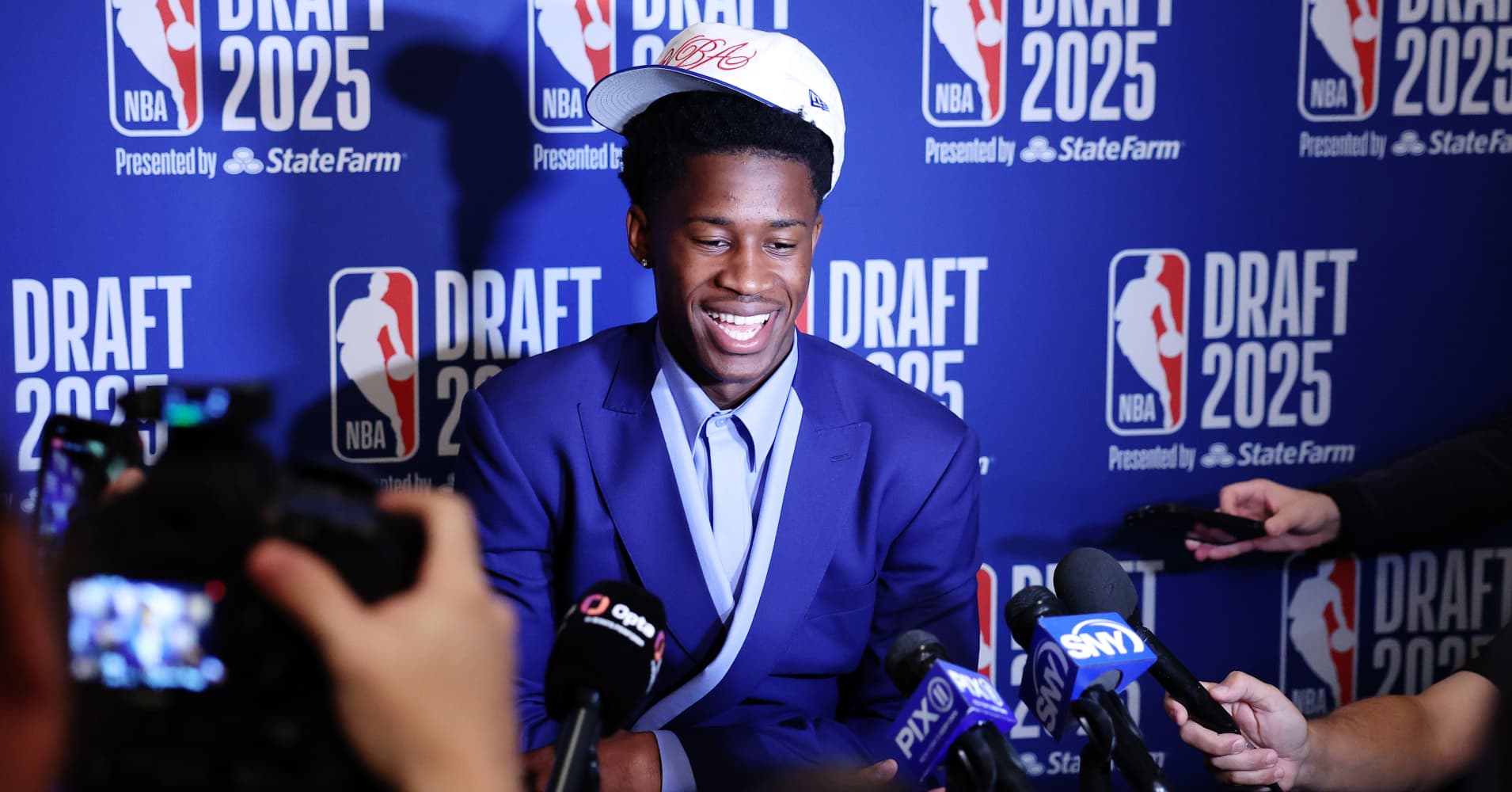 19-year-old NBA rookie had no electricity for 7 years—now he could sign ...