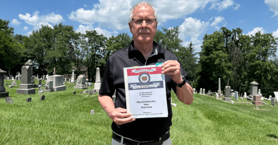 QR code signs at veterans’ graves in Ohio reveal history of each soldier