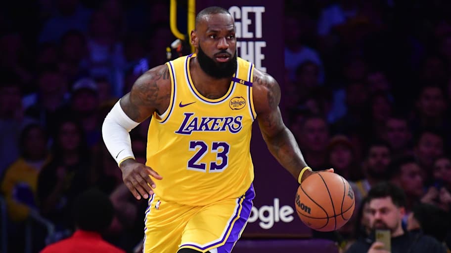 New Report Shuts Down LeBron James Rumors To Contender