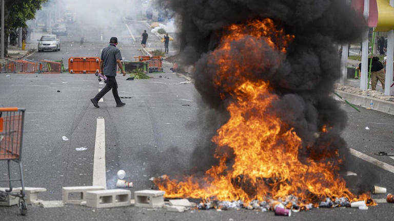 Los Angeles-area man pleads not guilty to possessing Molotov cocktail ...